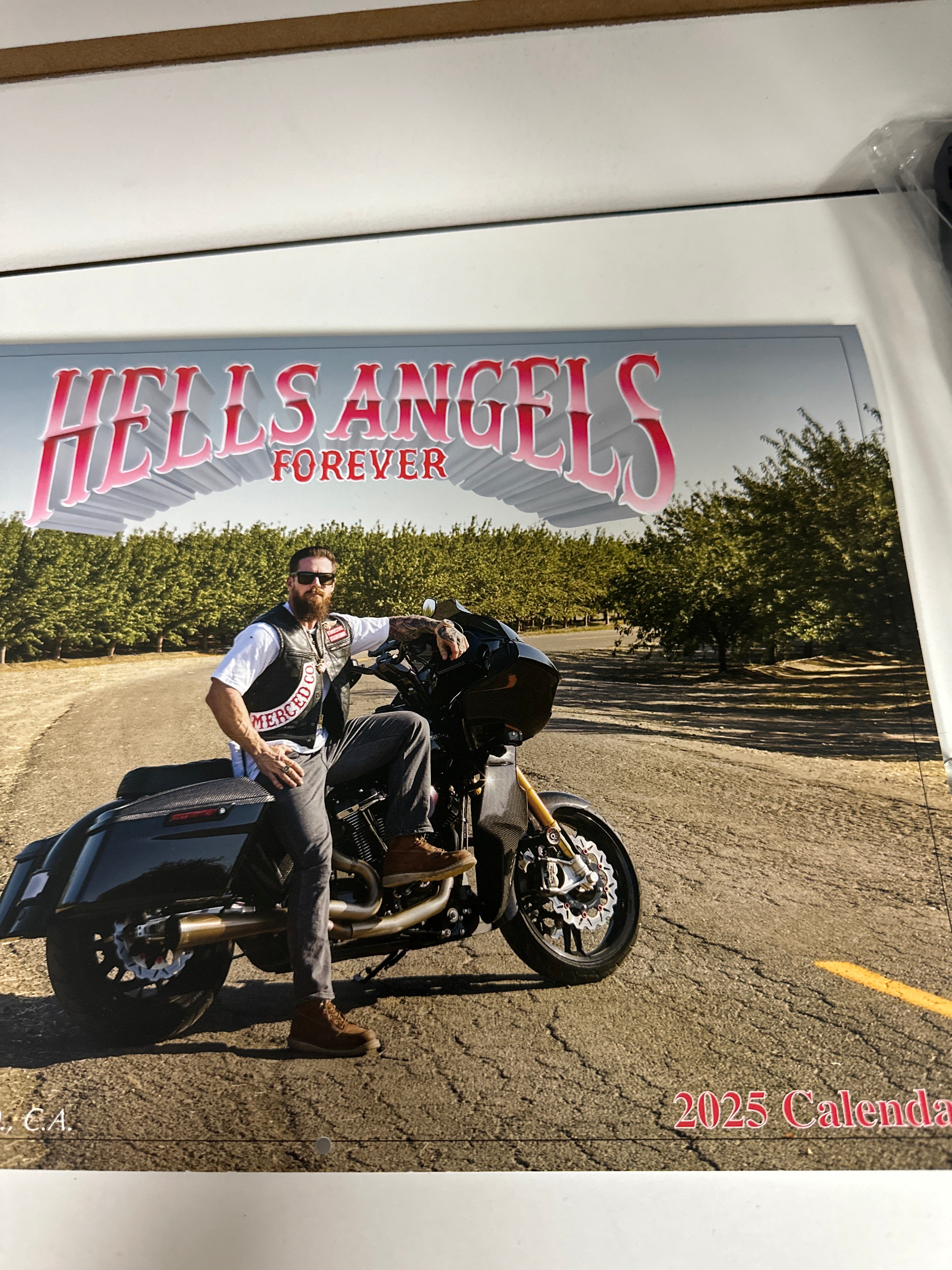 HELLS ANGELS CALENDAR 25 – RSIDE 81 Support Gear